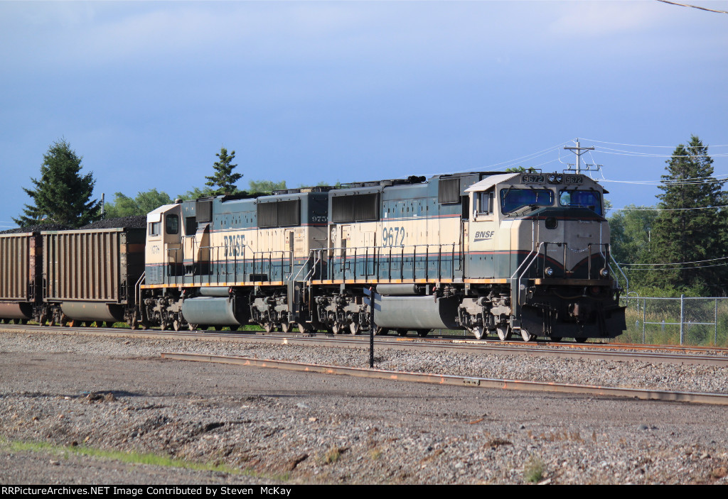 BNSF 9672